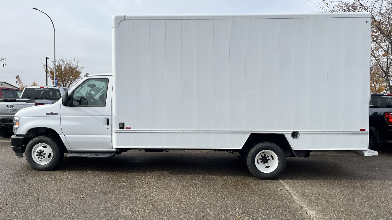 2024 FORD E-SERIES CUTAWAY BASE for sale at Zender Ford.