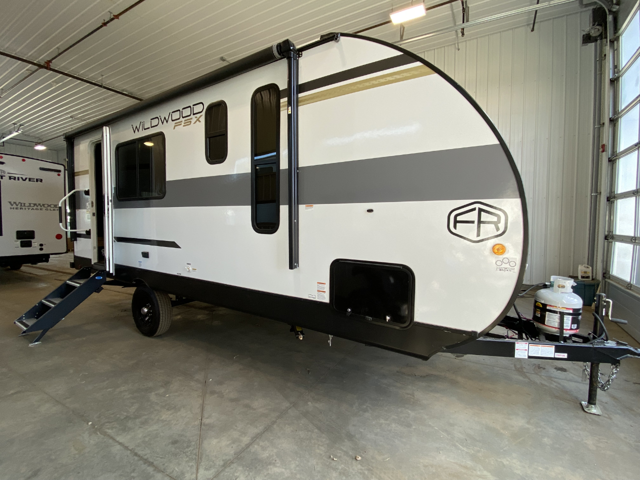 Vehicle Detail Page – Vision RV